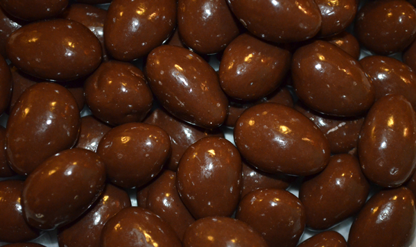 Chocolate Covered Almonds – Bavarian Almond Shoppe